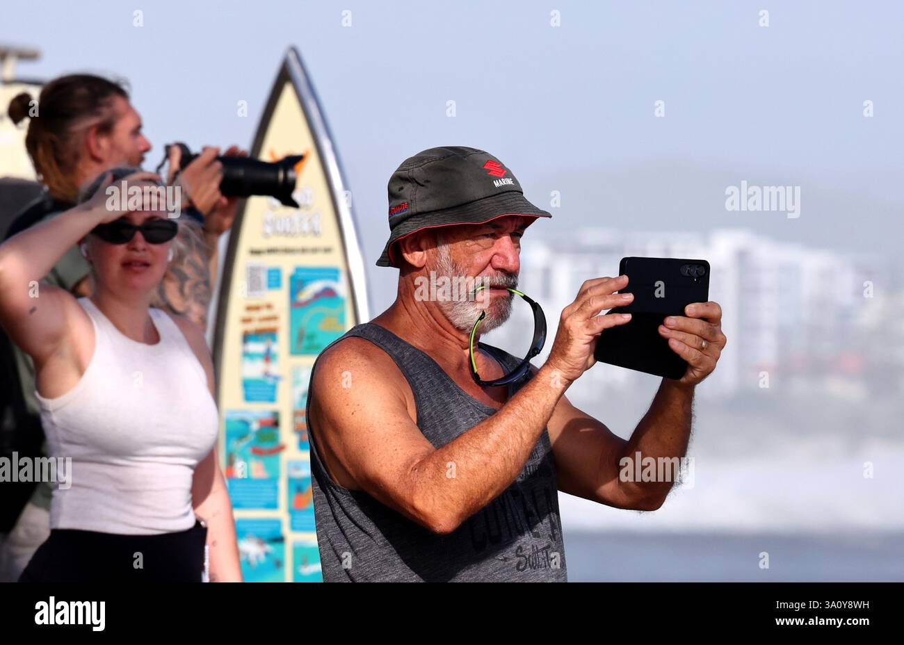 Gold Coast, Australia. 05th Mar, 2025. People look on at Big Seas from ...
