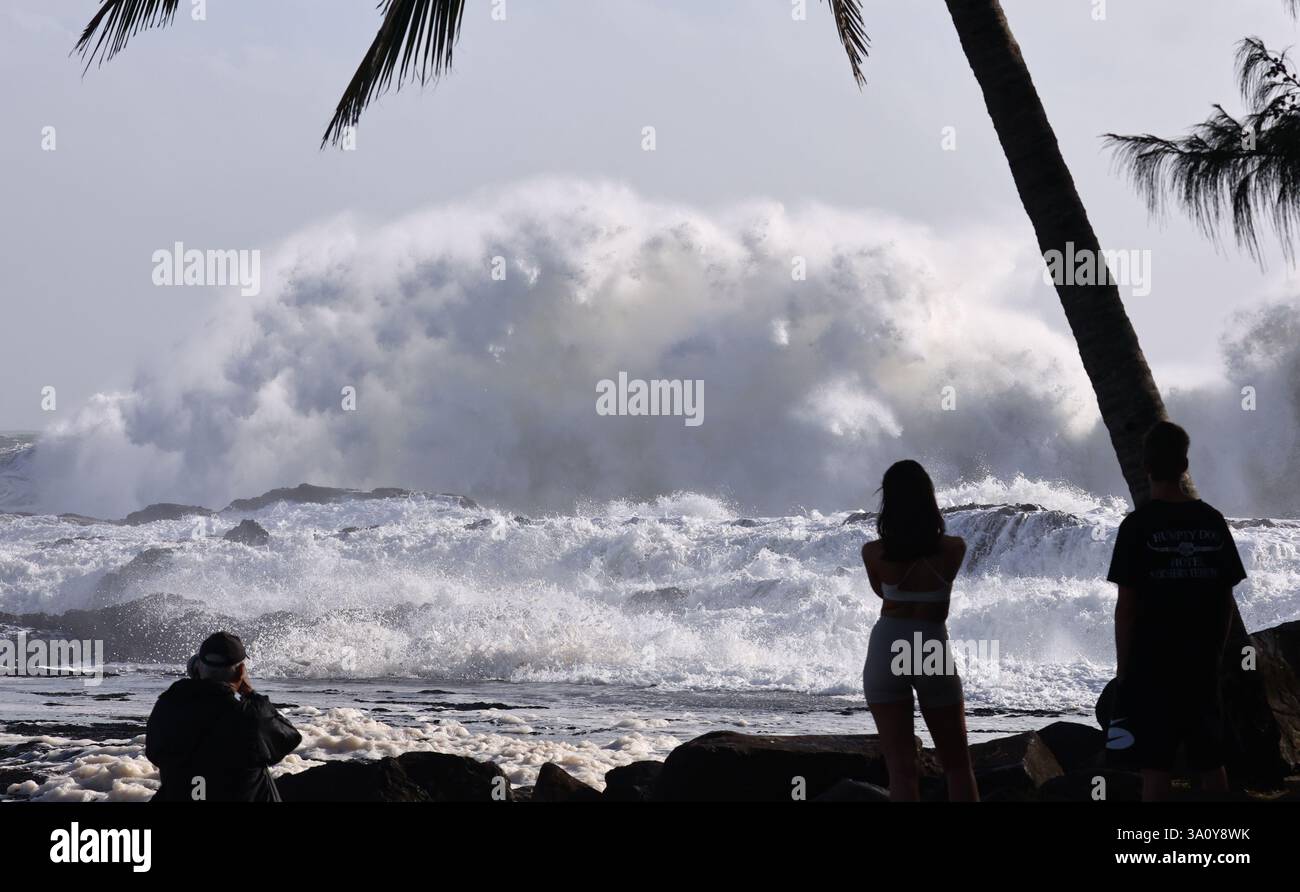 Gold Coast, Australia. 05th Mar, 2025. Big Seas from Tropical cyclone ...