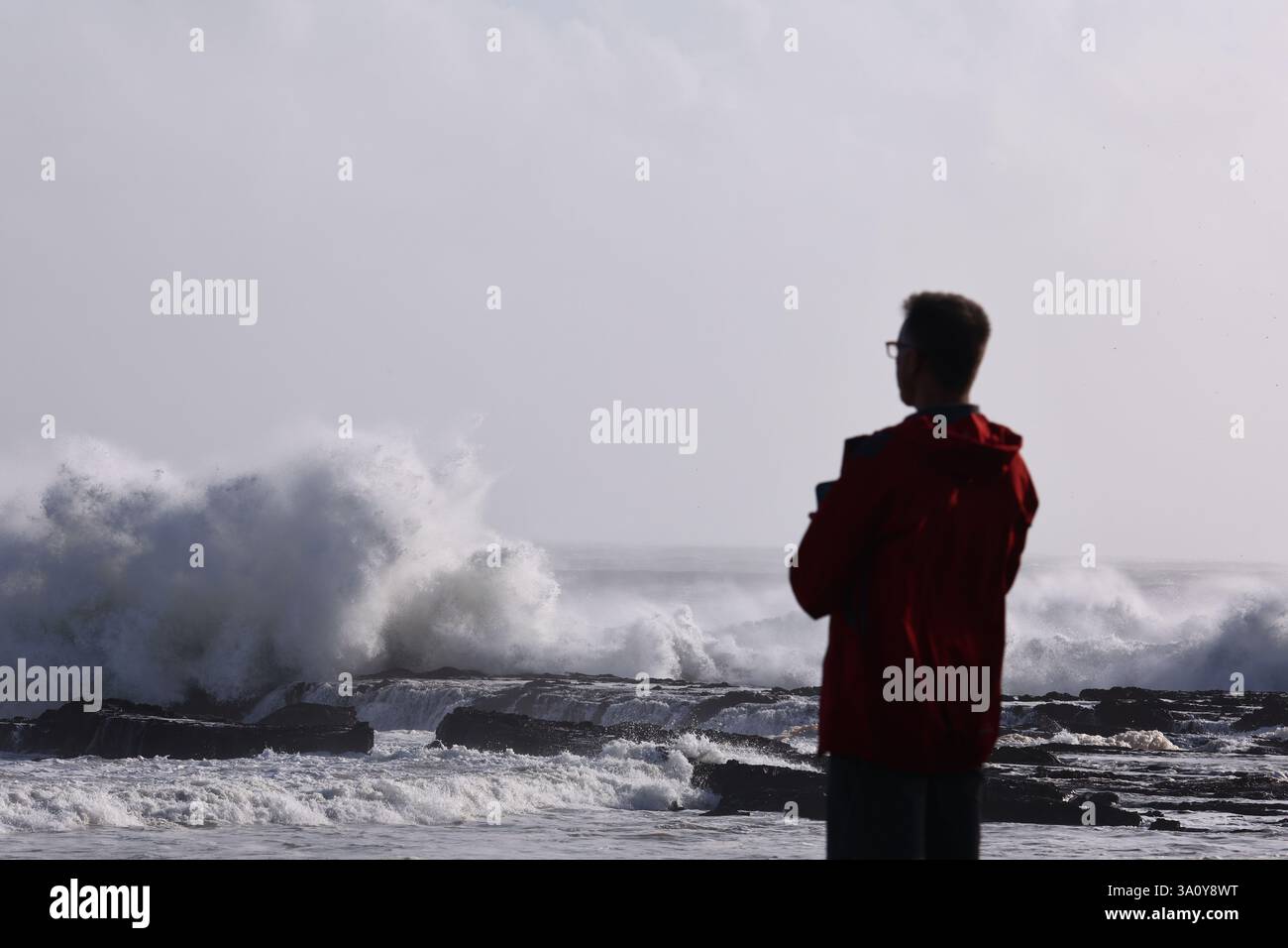 Gold Coast, Australia. 05th Mar, 2025. Big Seas from Tropical cyclone ...
