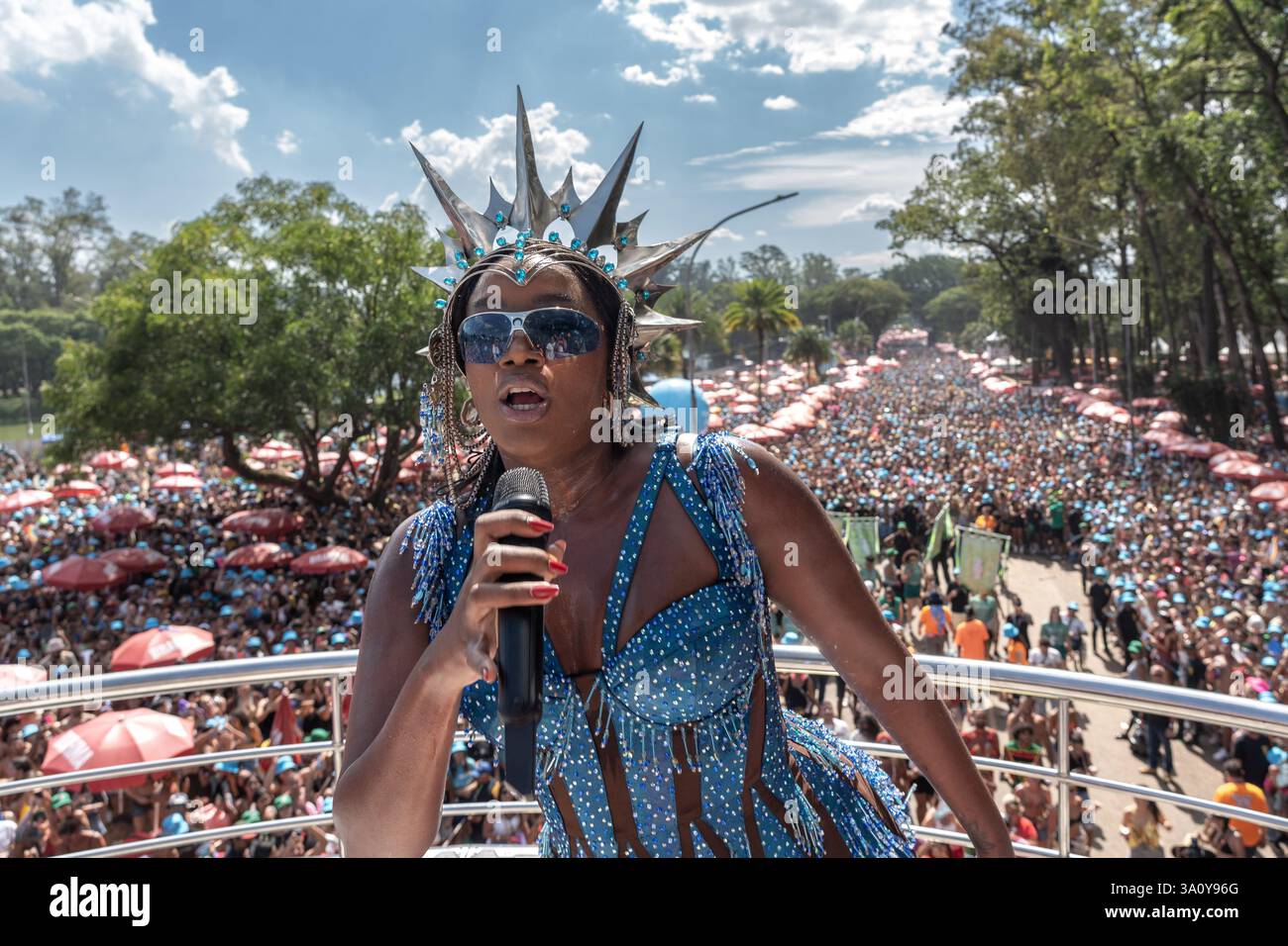 March 4, 2025: Brazilian singer IZA performs during the Latinha Mix ...