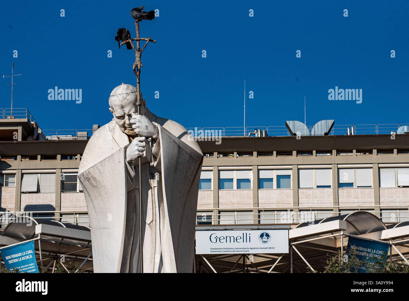 Rome, Italy. 05th Mar, 2025. View of the statue of Pope John Paul II ...