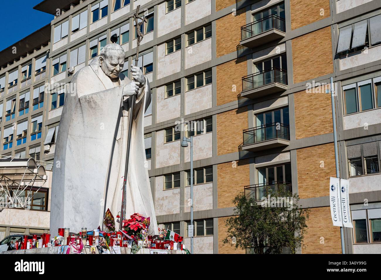 Rome, Italy. 05th Mar, 2025. View of the statue of Pope John Paul II outside Rome's Gemelli ...