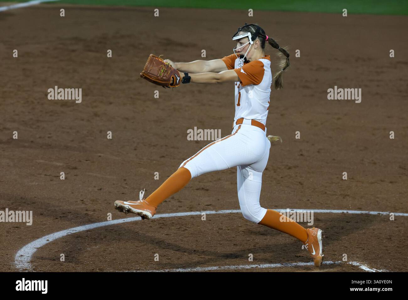 AUSTIN, TX - MARCH 05: Texas starting pitcher/relief pitcher Teagan ...