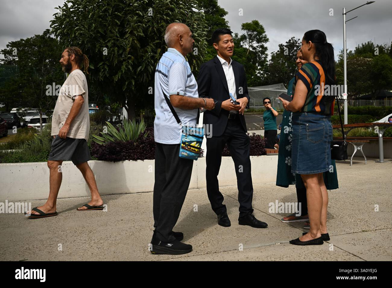 Sydney, Australia. 26th Feb, 2025. Liberal candidate Scott Yung meets ...