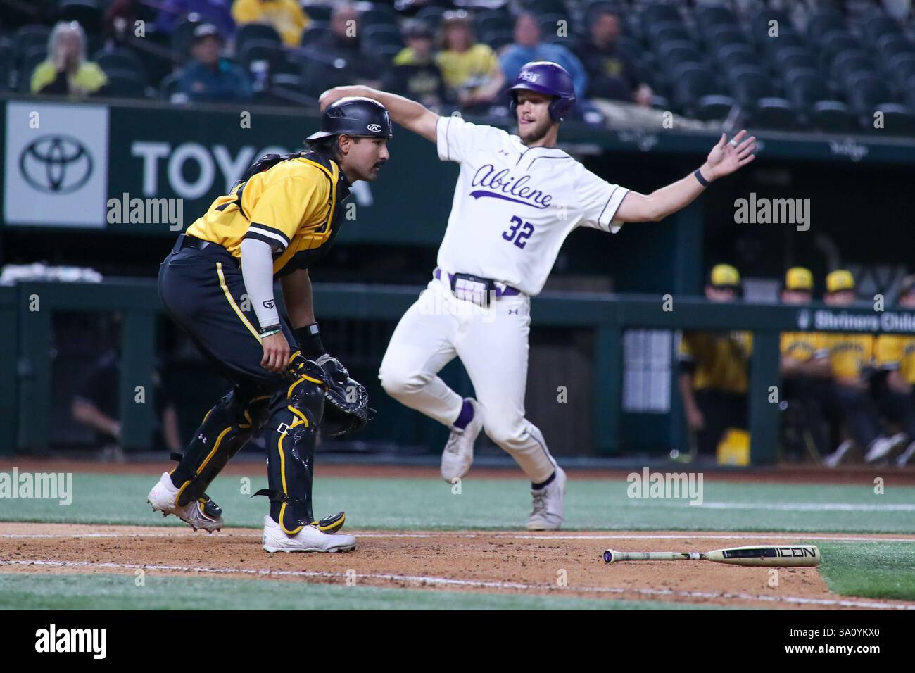 March 5, 2025, Arlington, Texas, USA: Abilene Christian Universityâ€™s ...