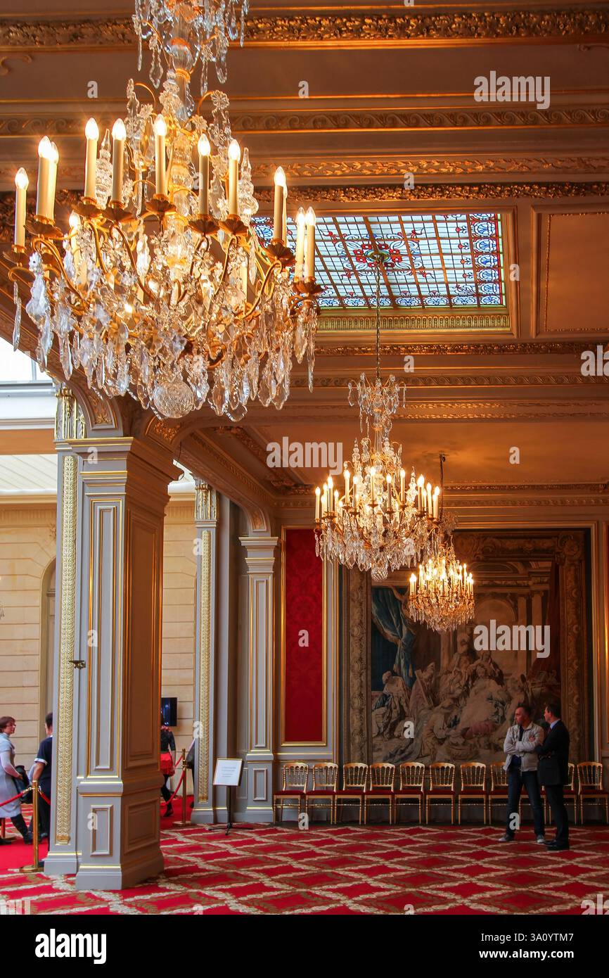 palais-des-fetes-de-paris-hi-res-stock-photography-and-images-alamy