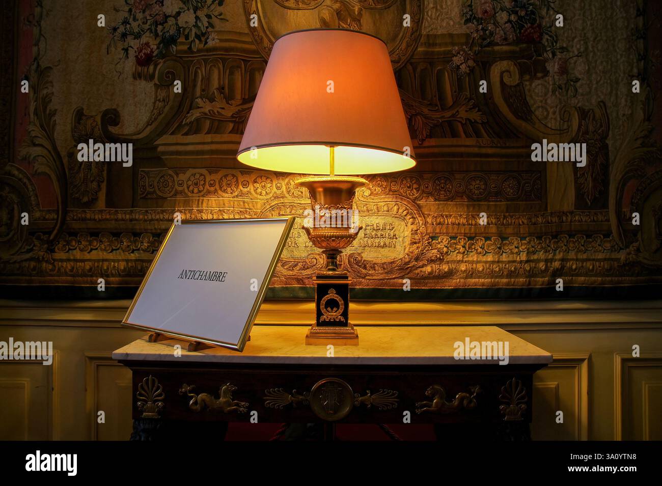 Antechamber on the first floor of the Élysée Palace aka Hôtel d'Evreux ...