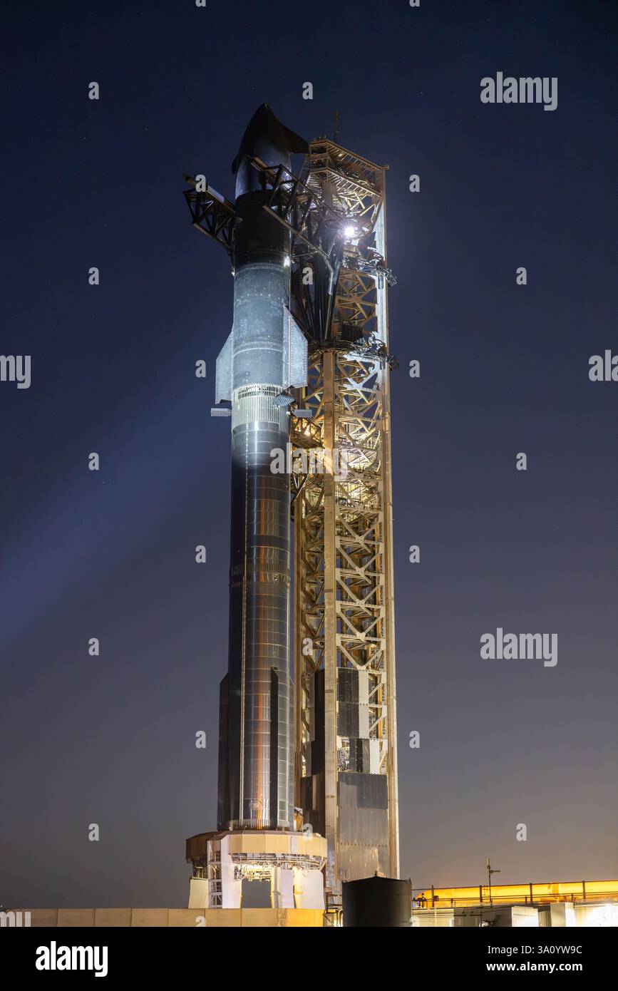 Starbase, USA. 05th Mar, 2025. Sunset from the dunes and night time ...