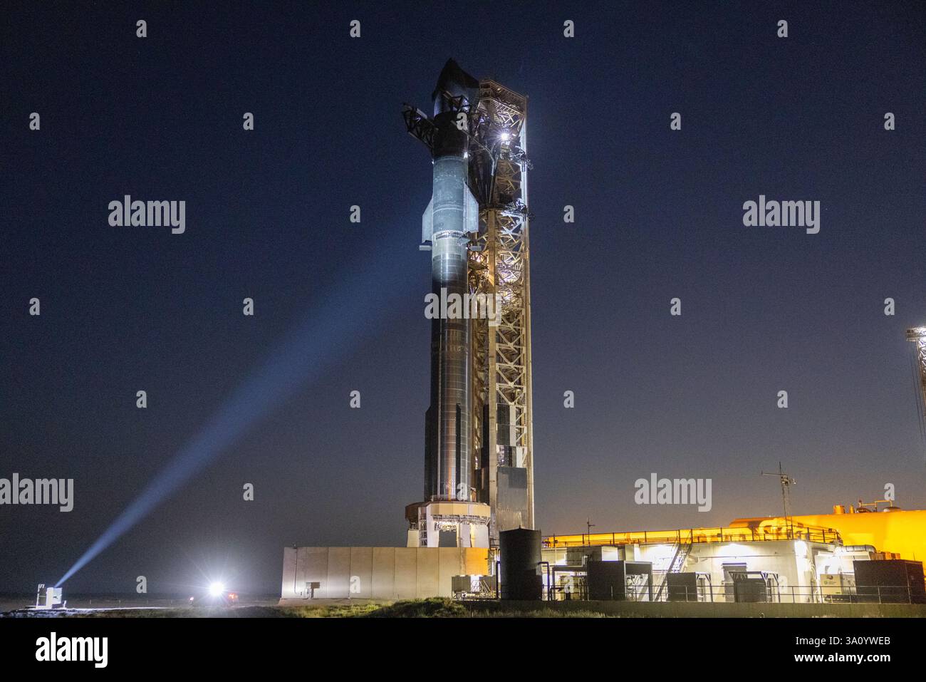 Starbase, USA. 05th Mar, 2025. Sunset from the dunes and night time ...