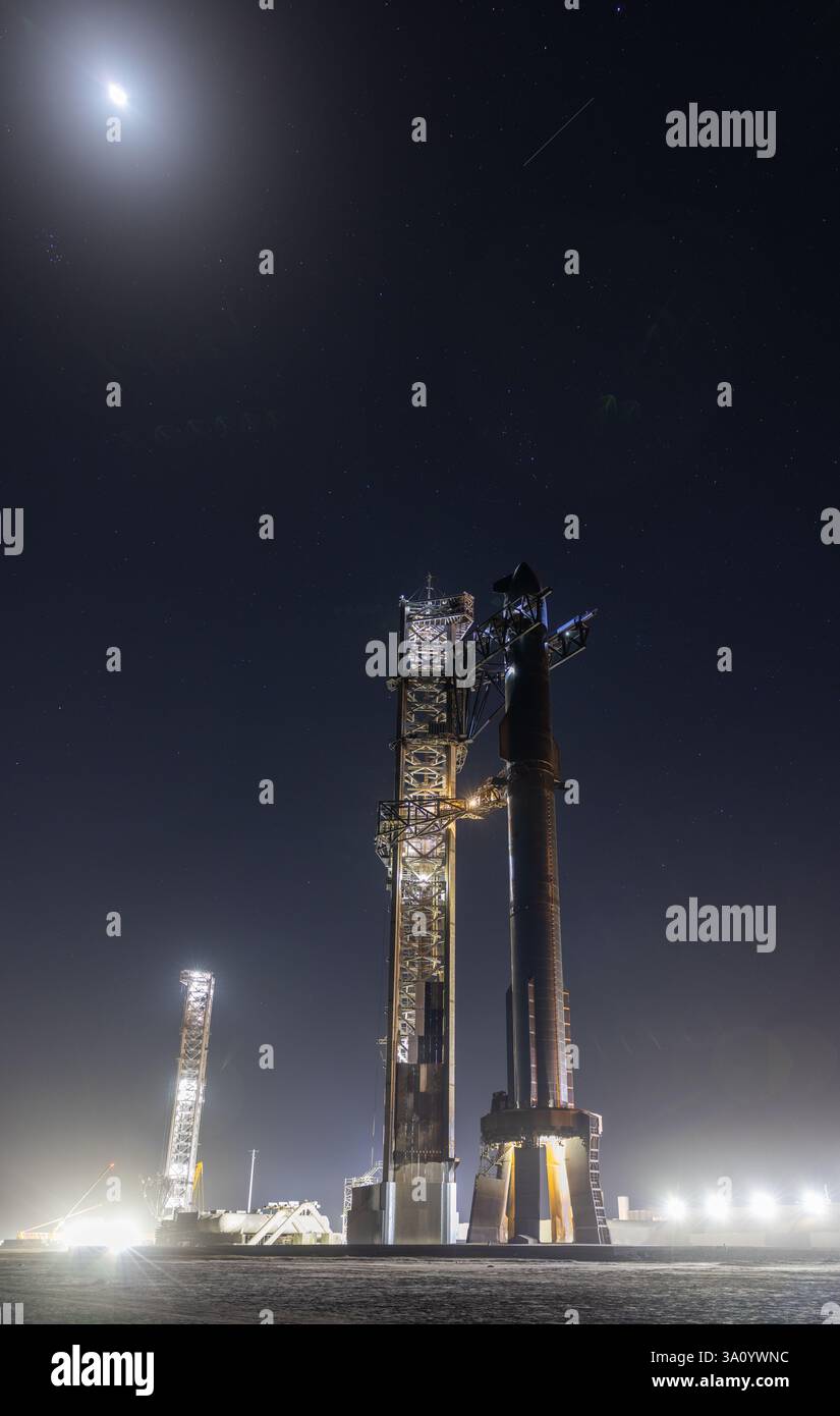 Starbase, USA. 05th Mar, 2025. Sunset from the dunes and night time ...