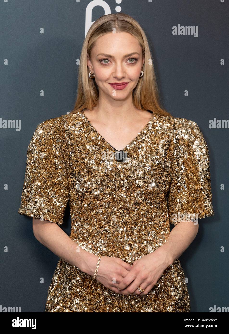 New York, USA. 05th Mar, 2025. Amanda Seyfried wearing dress by Mark ...