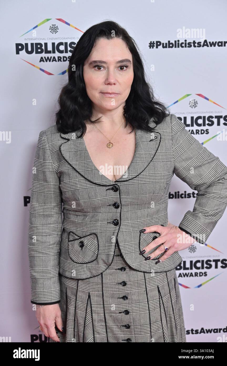 Beverly Hills, CA USA - February 28, 2025: Alex Borstein attends the ...