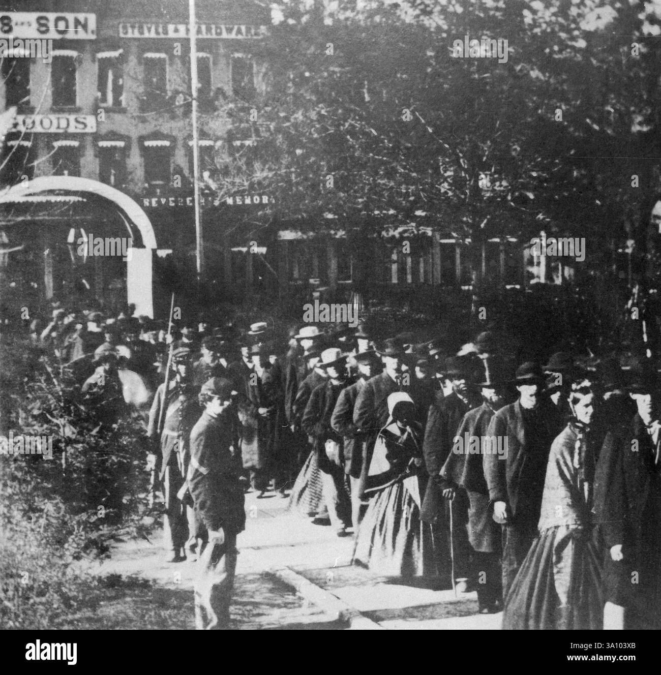 The people of Springfield say farewell to President Abraham Lincoln ...