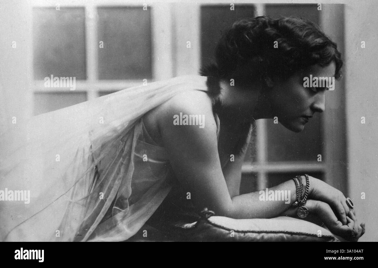 Italian actress Lyda Borelli in a silent movie scene, Italy 1910s Stock ...
