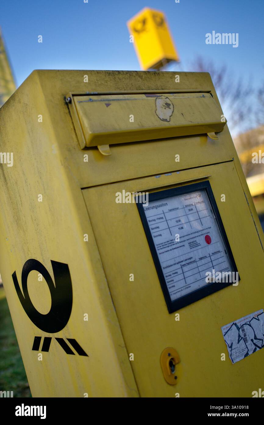 06 March 2025, North Rhine-Westphalia, Cologne: A letterbox stands next ...