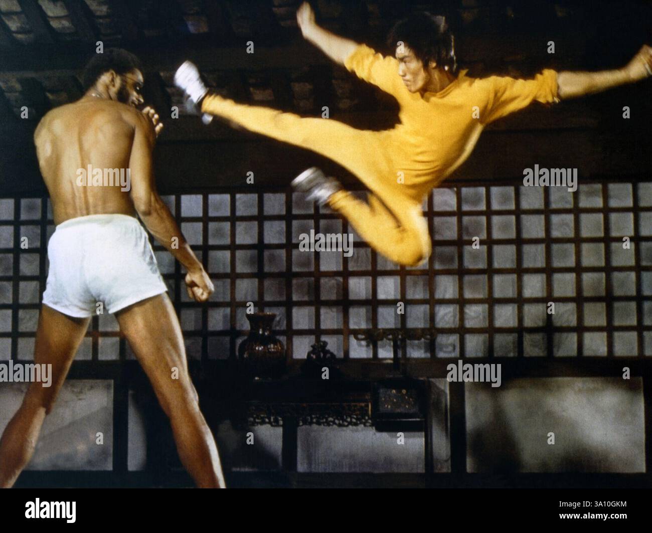 KAREEM ABDUL-JABBAR and BRUCE LEE in GAME OF DEATH (1978), directed by ...