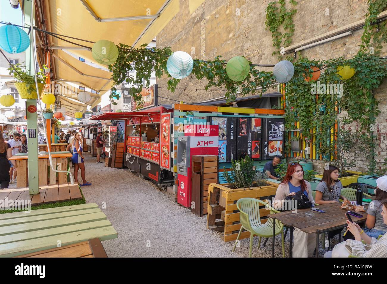 Hungary, Budapest, the Karavan is Hungary's first and most succesful ...