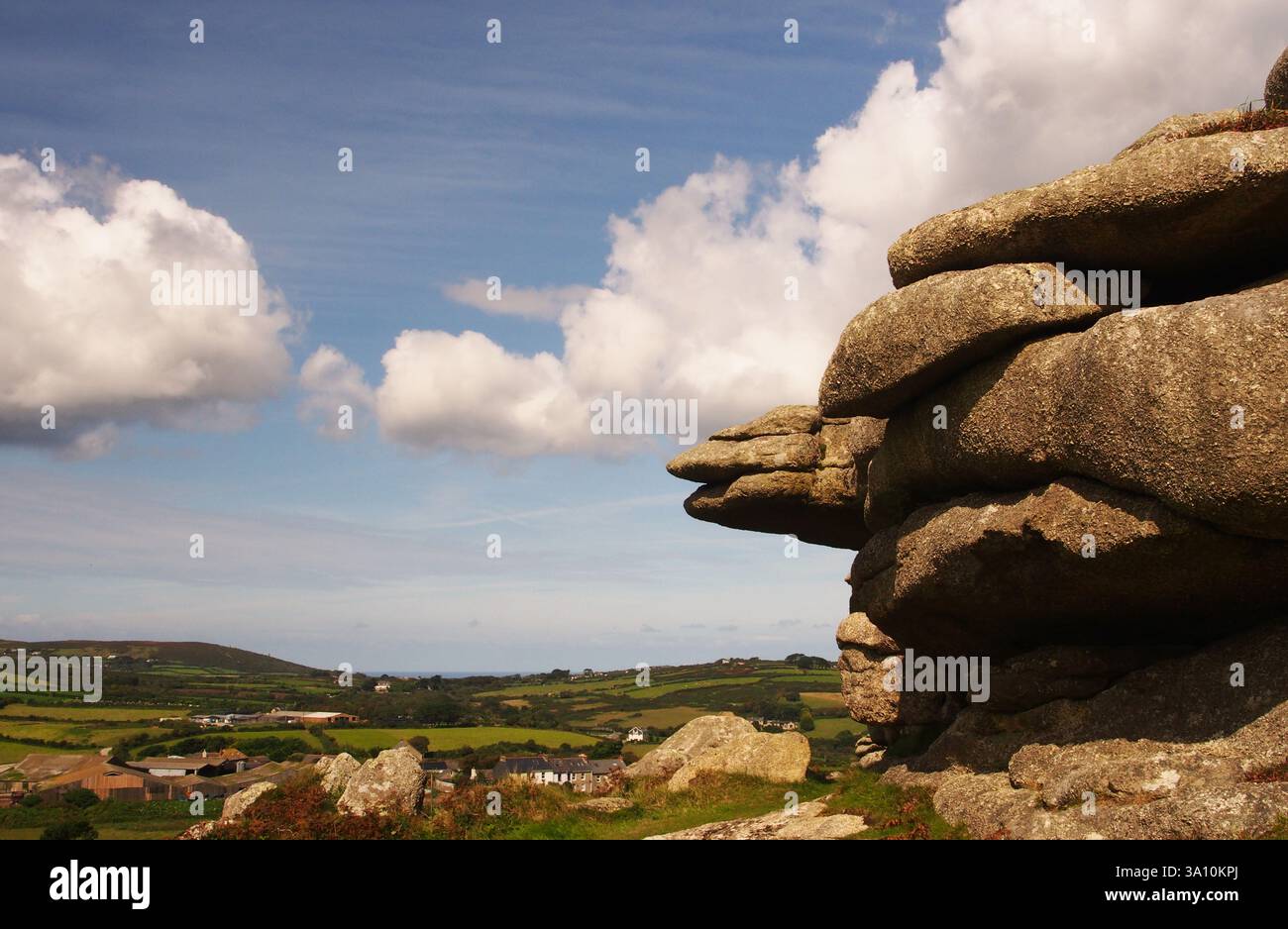 Hunched bulge hi-res stock photography and images - Alamy
