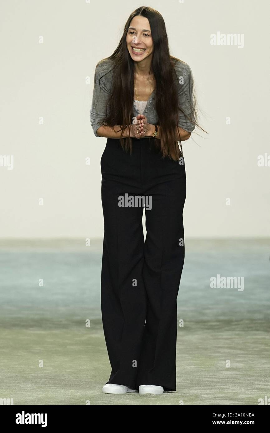 Chemena Kamali accepts applause after the Chloe Fall/Winter 2025-2026 ...