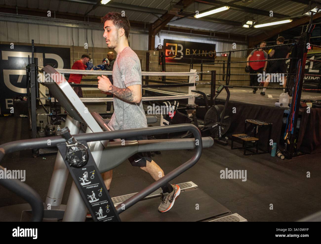 Professional Lightweight Boxer Elison ‘Sweet Boy’ Suci from Albania ...