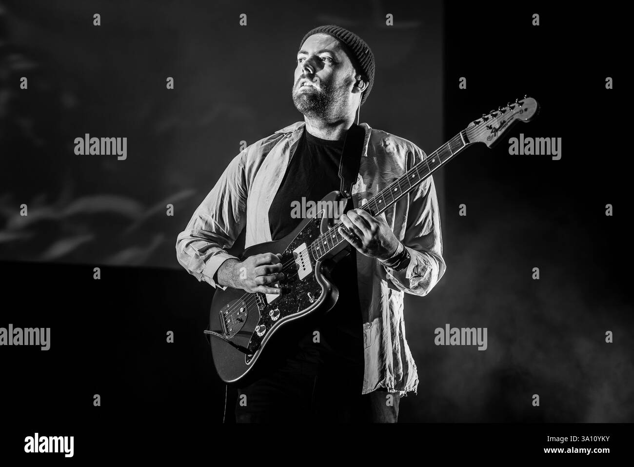 Tara bandito hi-res stock photography and images - Alamy