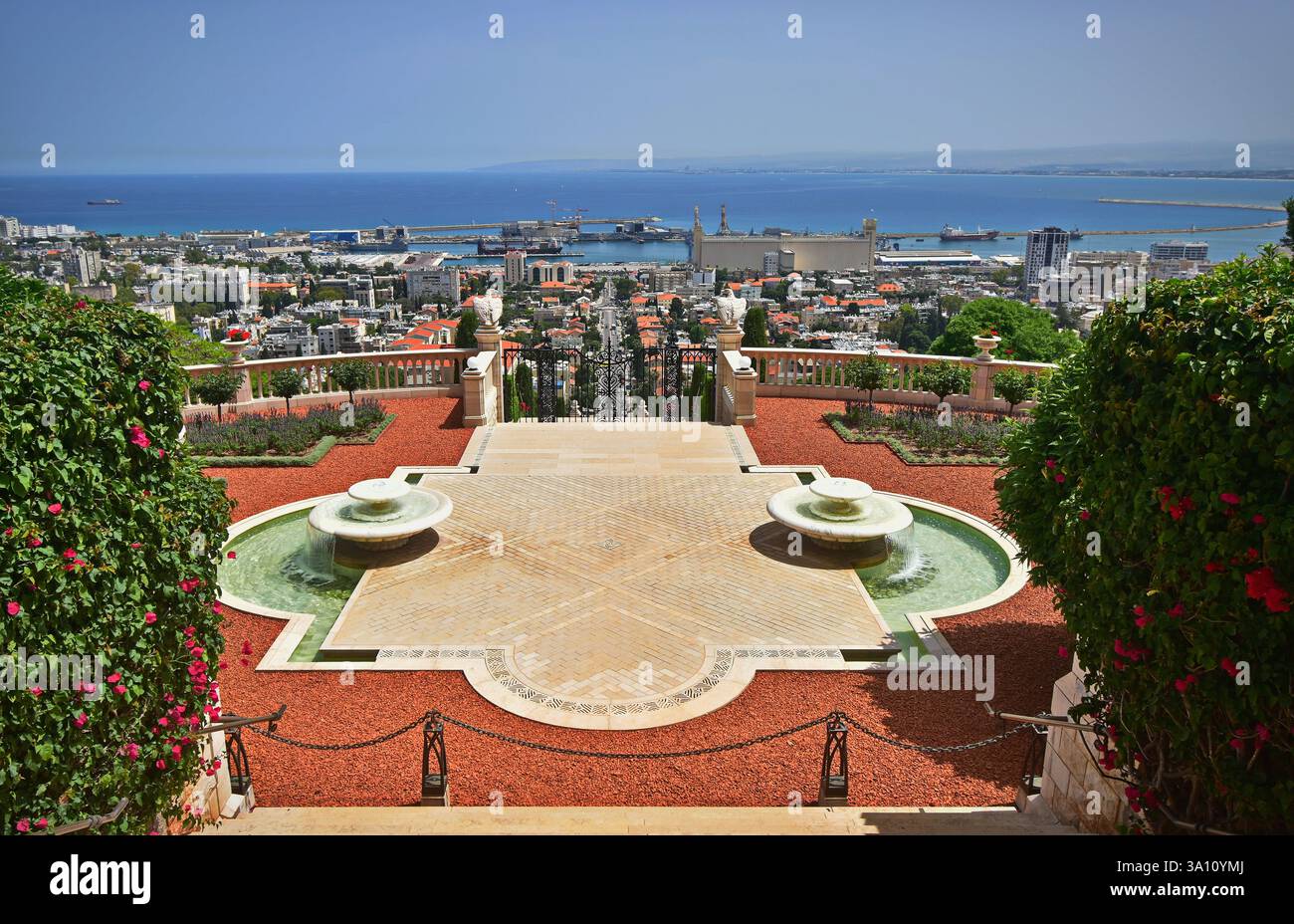 Bahai Gardens on Mount Carmel - landmark of Haifa, Israel. Baha'i World ...