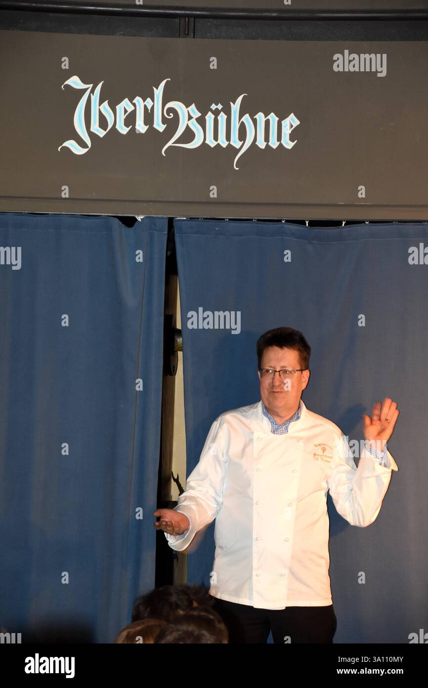 Ilse Aigner Landtagspraesidentin Monika Gruber Kabarettistin Michaela ...