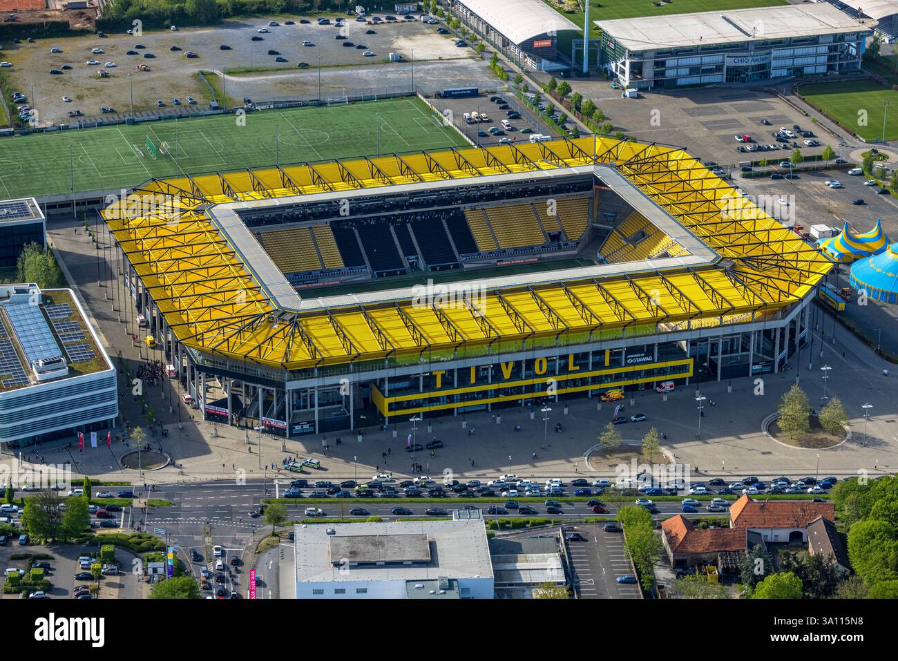 Alemannia aachen fans hi-res stock photography and images - Alamy