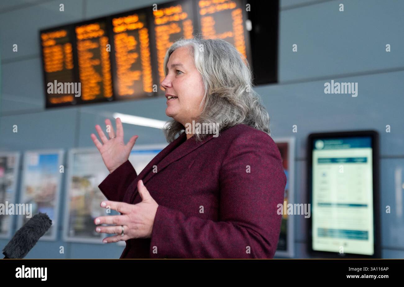 Transport Secretary Heidi Alexander speaks to the media at Reading ...