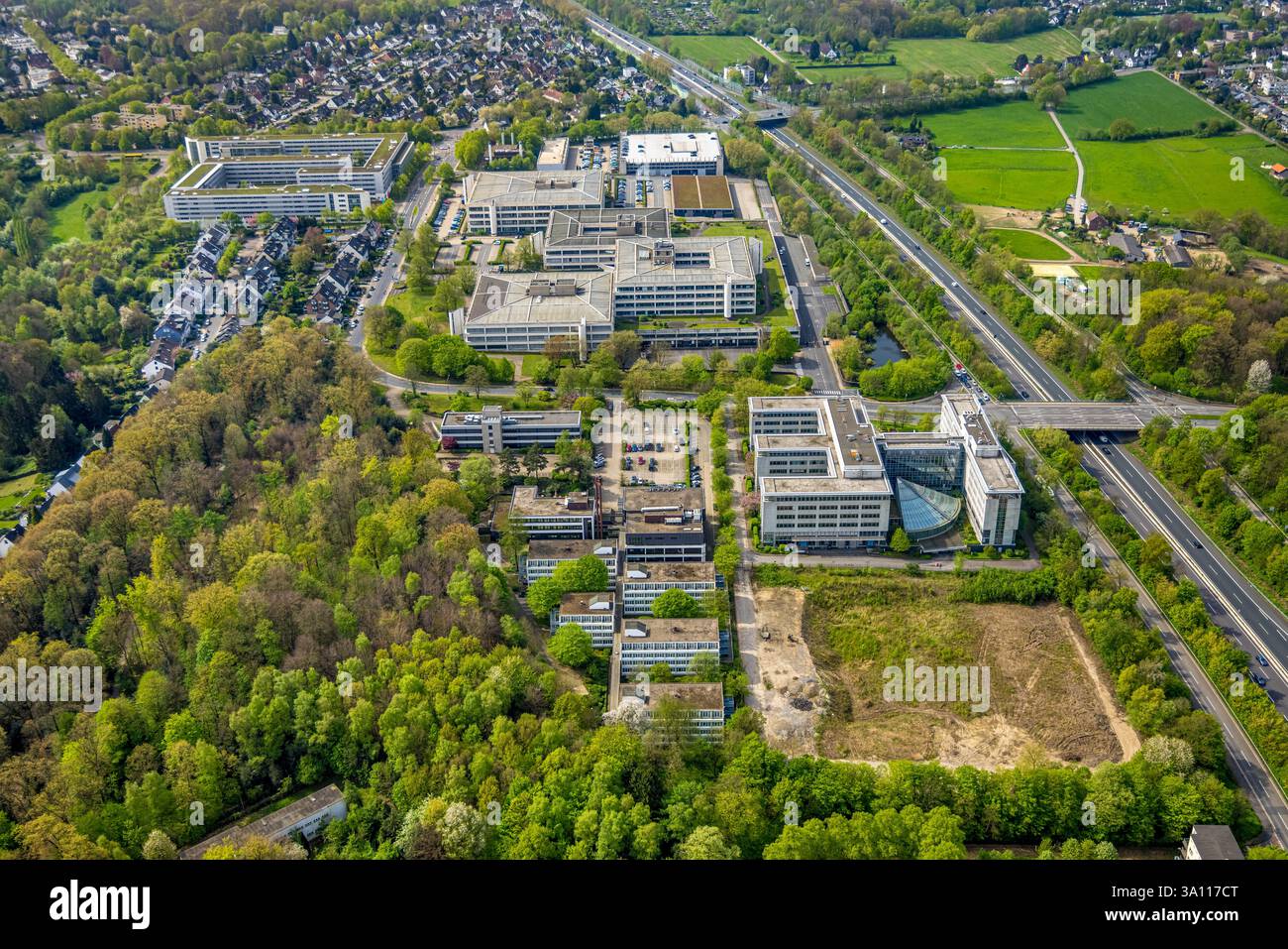 Aerial view, police station Essen-Süd, GALERIA Karstadt Kaufhof GmbH ...