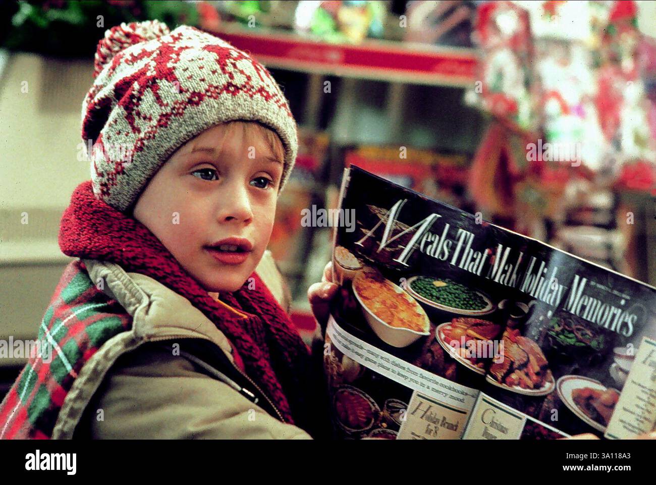 Home alone 1990 hi-res stock photography and images - Alamy