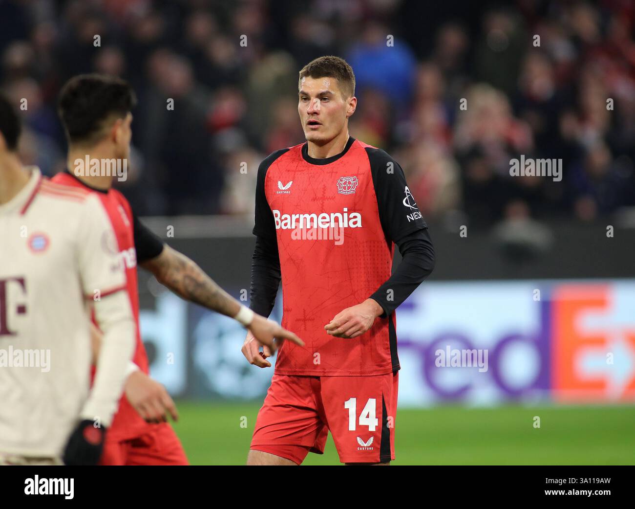 Patrik schick bayer 04 leverkusen stehend hi-res stock photography and images - Alamy