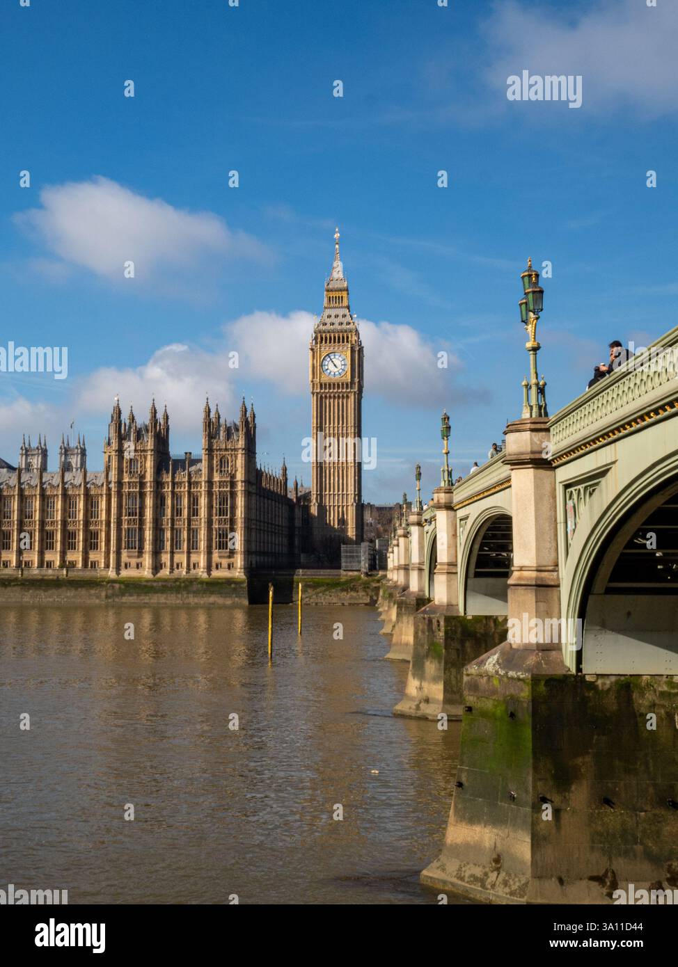 London england uk tower hi-res stock photography and images - Alamy
