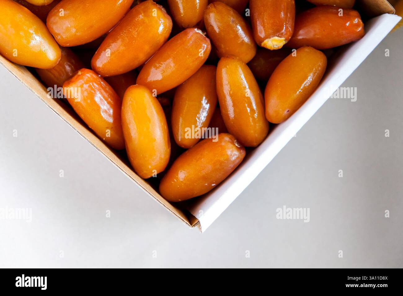 Fresh ruthob dates for iftar in Ramadan Stock Photo - Alamy