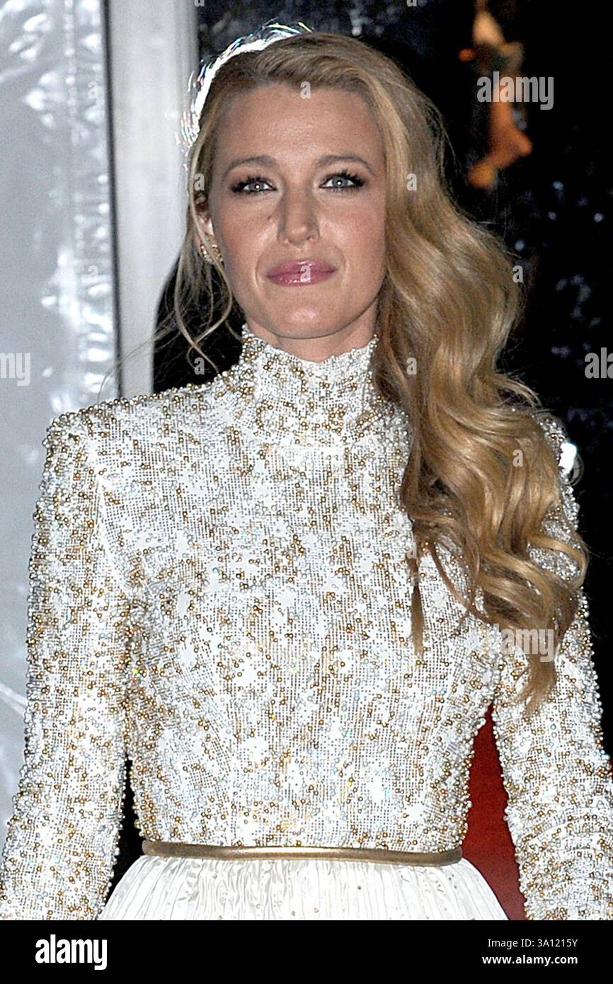 Blake Lively arriving at the 2016 amfAR New York Gala at Cipriani Wall ...