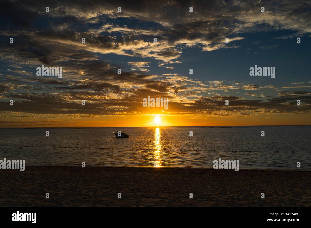 Sunset at Mauritius Beach – A Breathtaking Tropical Evening Stock Photo ...