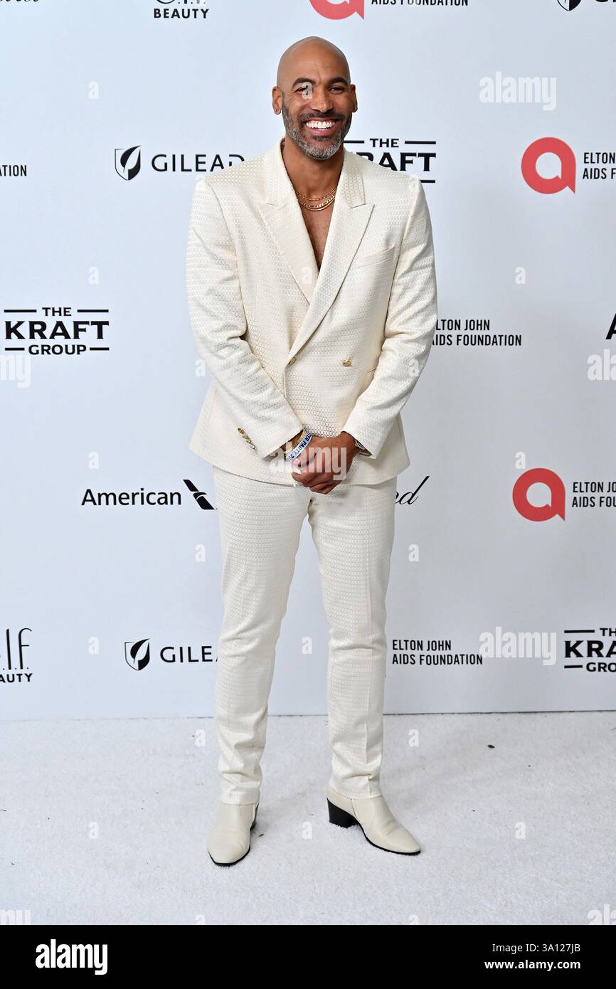 LOS ANGELES - MAR 2: Melvin Robert at the Elton John Academy Awards ...