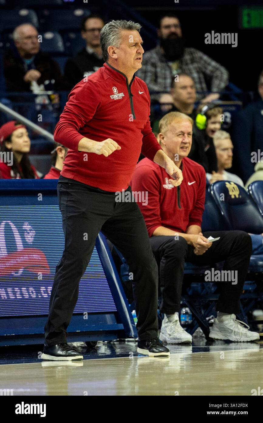 South Bend, Indiana, USA. 05th Mar, 2025. Stanford head coach Kyle ...