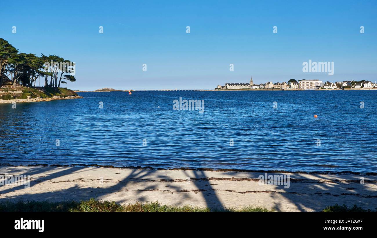 France, Finistere, Roscoff, the town from Pointe de Perharidy Stock ...