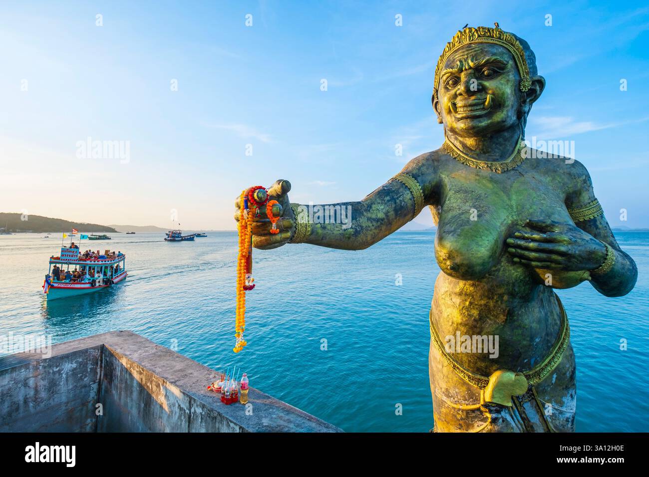 Thailand, Rayong province, Ko Samet island, Nadan pier, Phisuea Samut statue, a sea ogress and ...