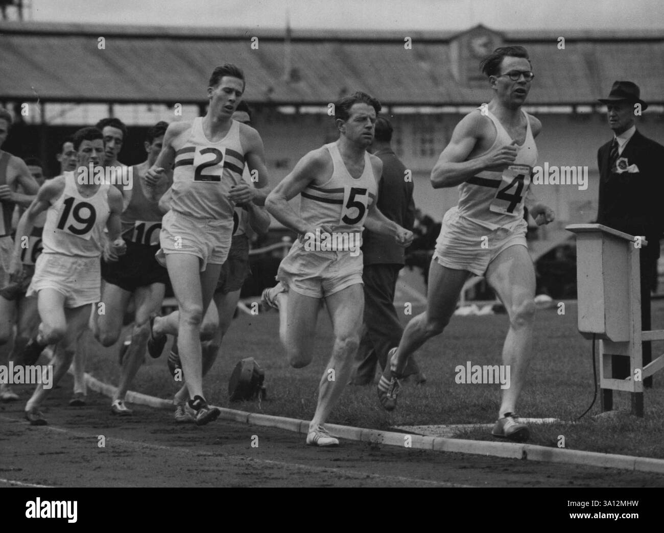 W 2 10 10 Black and White Stock Photos & Images - Alamy