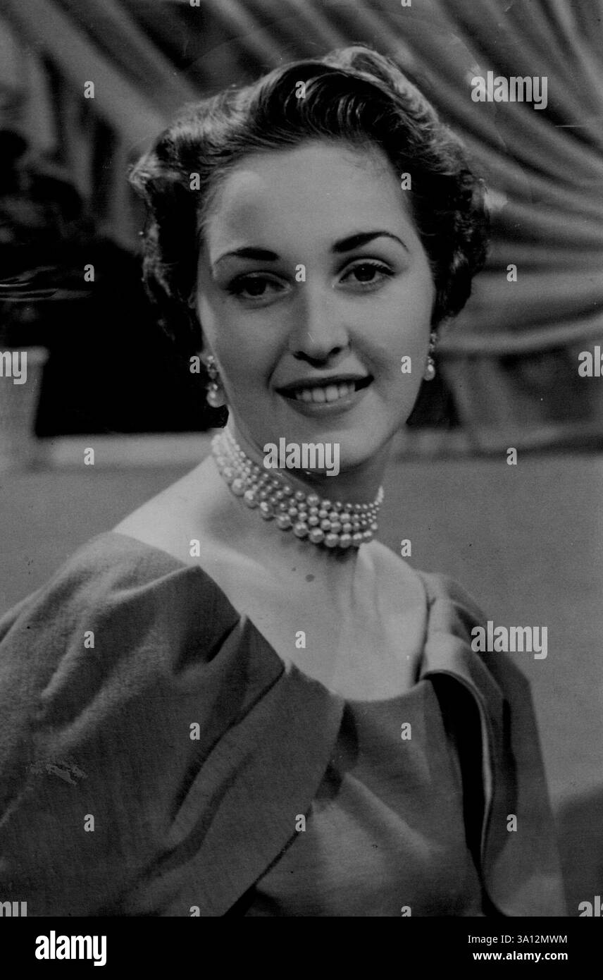 Italian - Born blonde - beauty Vis-countess Boyle appeared on British ...