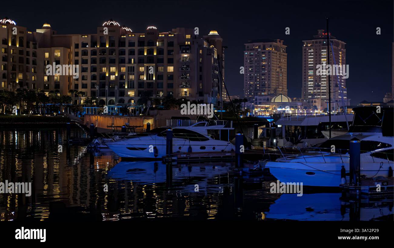 Nighttime view of the iconic I Love Qatar Sign, a symbol in Doha Stock ...