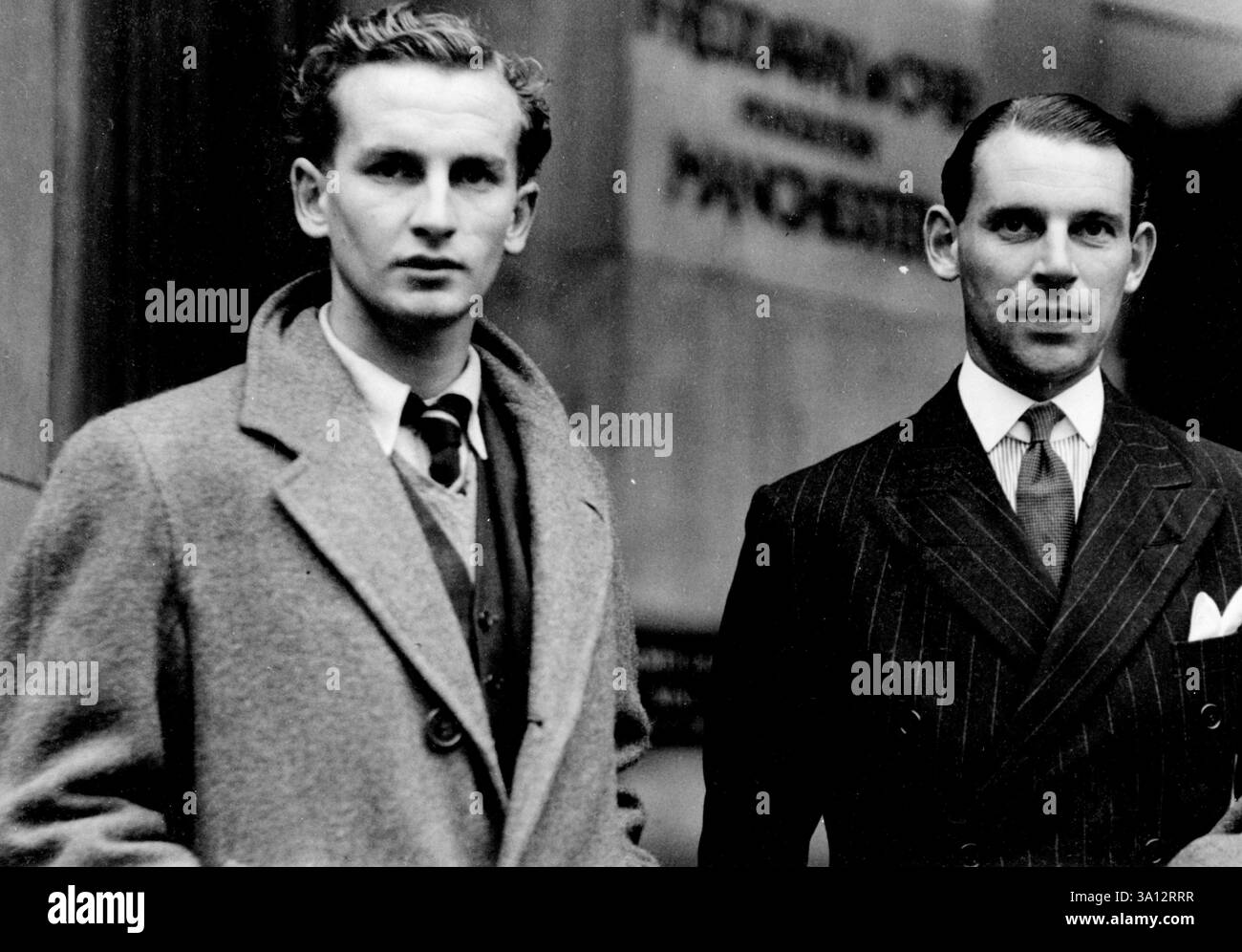 Captured ***** Lieutenant In London After Escape Through German Lines ...