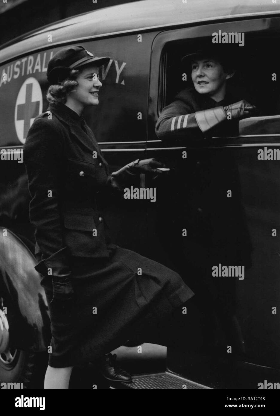 The womens NES Have taken own driving the Kavy's ambulance Louis ...