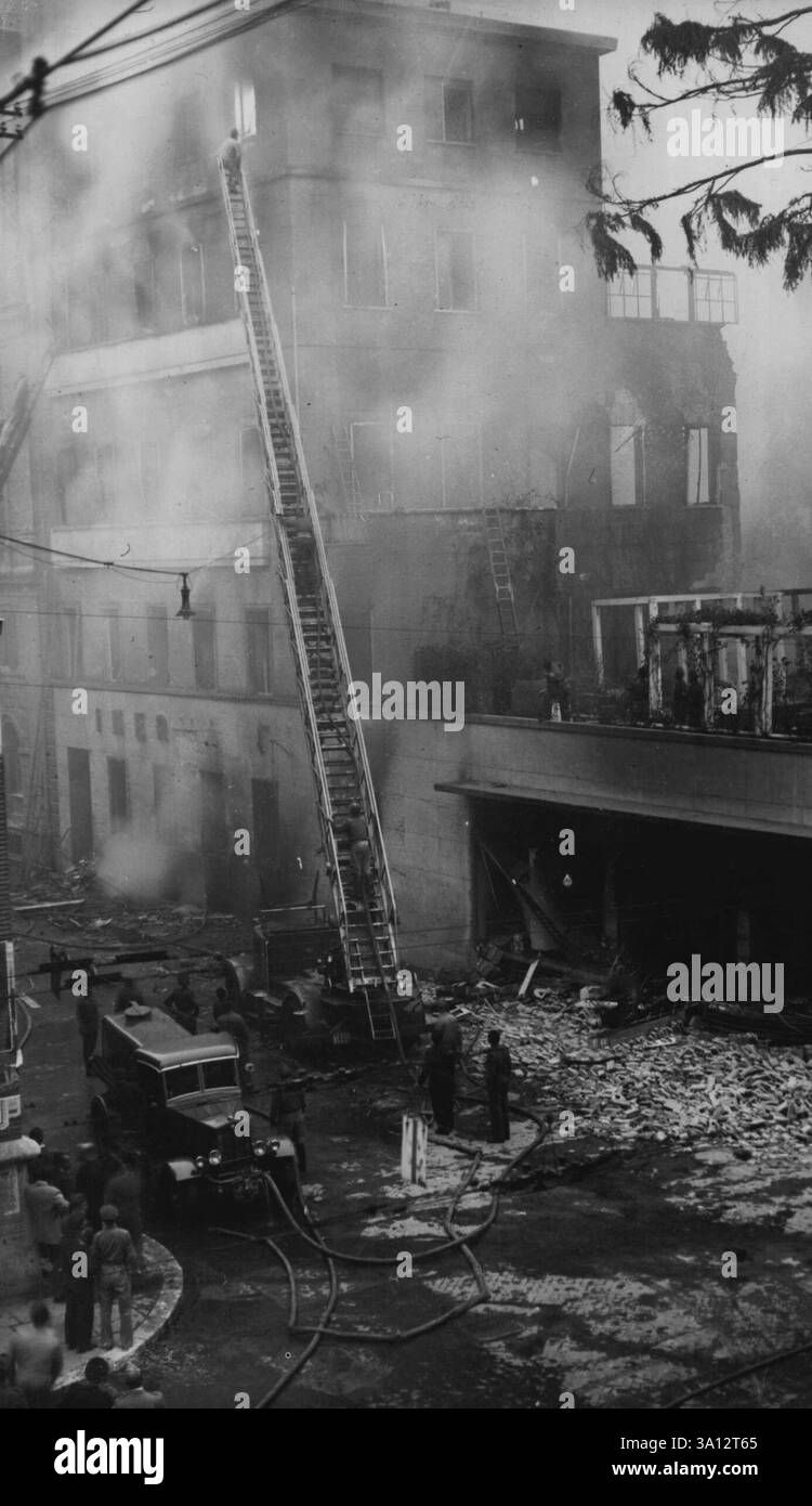 Vintage fireman photo Black and White Stock Photos & Images - Alamy