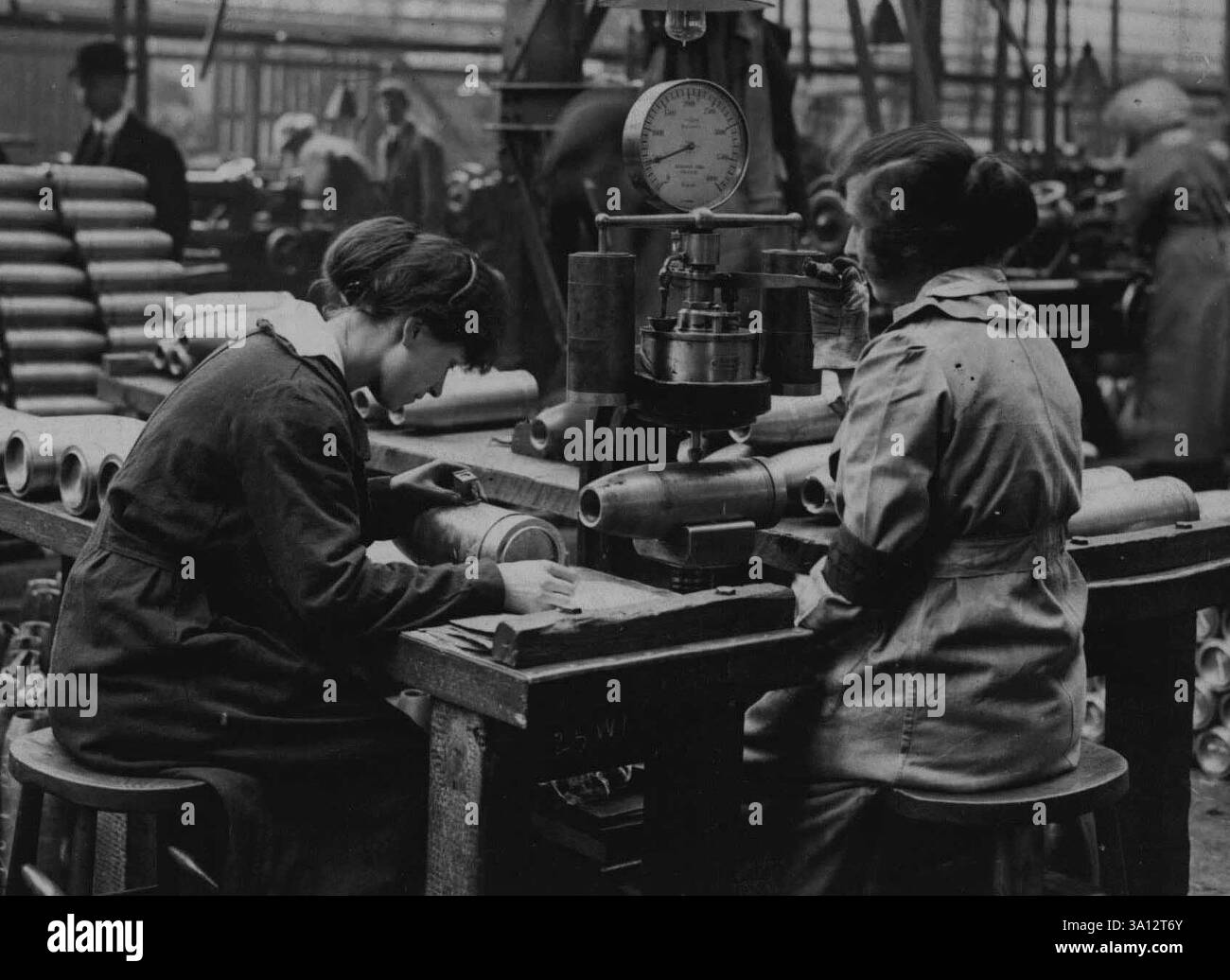 Woman Workers British. June 4, 1918 Stock Photo - Alamy