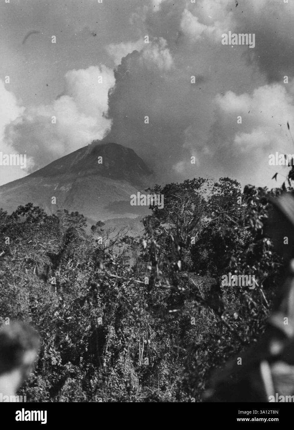 Papua New Guinea Places - Bougainville - Mount Bagana - Volcano ...