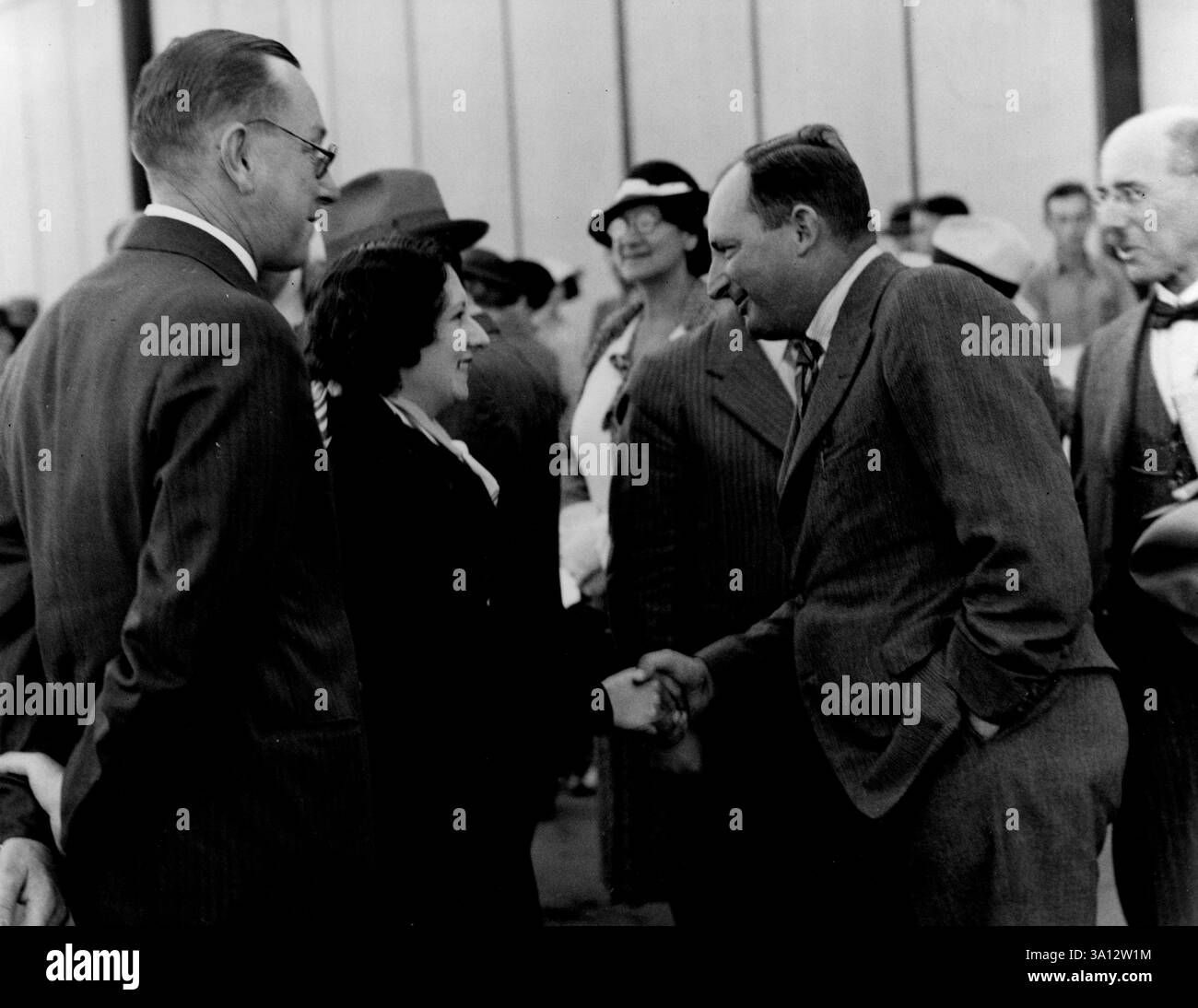 Leaving For South Africa -- Mrs Bonney viewing ***** wishes from Capt ...