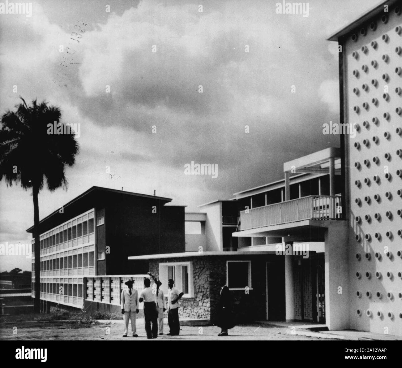 The Royal Visit To Nigeria: One Of The Four Halls Of Residence ...